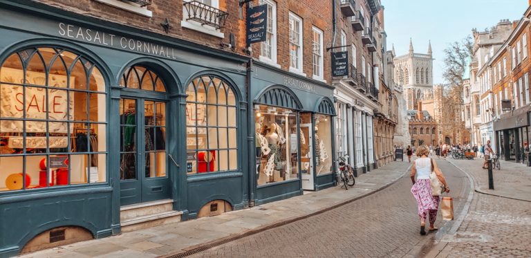 10 Beautiful Cambridge Bookshops & Cafes | Books and Bao