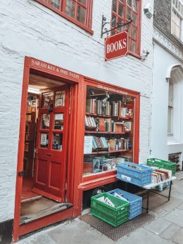 10 Beautiful Cambridge Bookshops & Cafes | Books and Bao